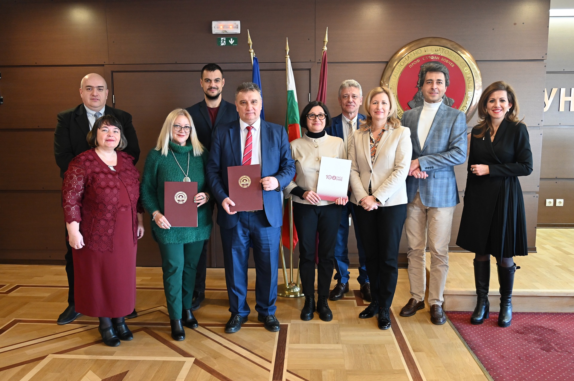 УНСС Нов начин за прием в УНСС с предварителен изпит проведен съвместно с школите за